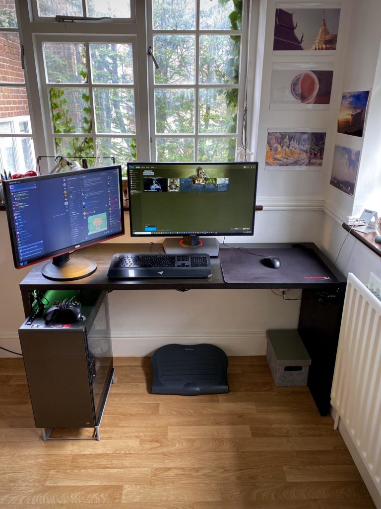 Work-From-Home Office Setup Inspiration for Coders & Developers ...